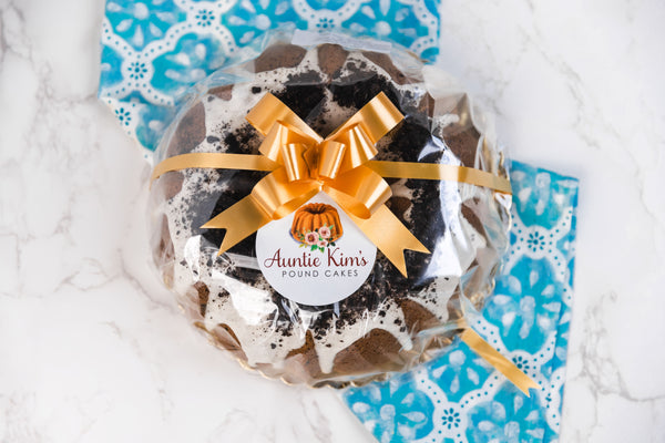 Cookies 'n Cream Pound Cake – Auntie Kim's Pound Cakes